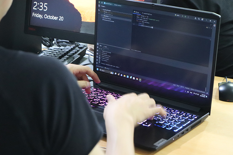 RHU's hands-on workshop introduces students to new dimensions of data science -Rafik Hariri ...